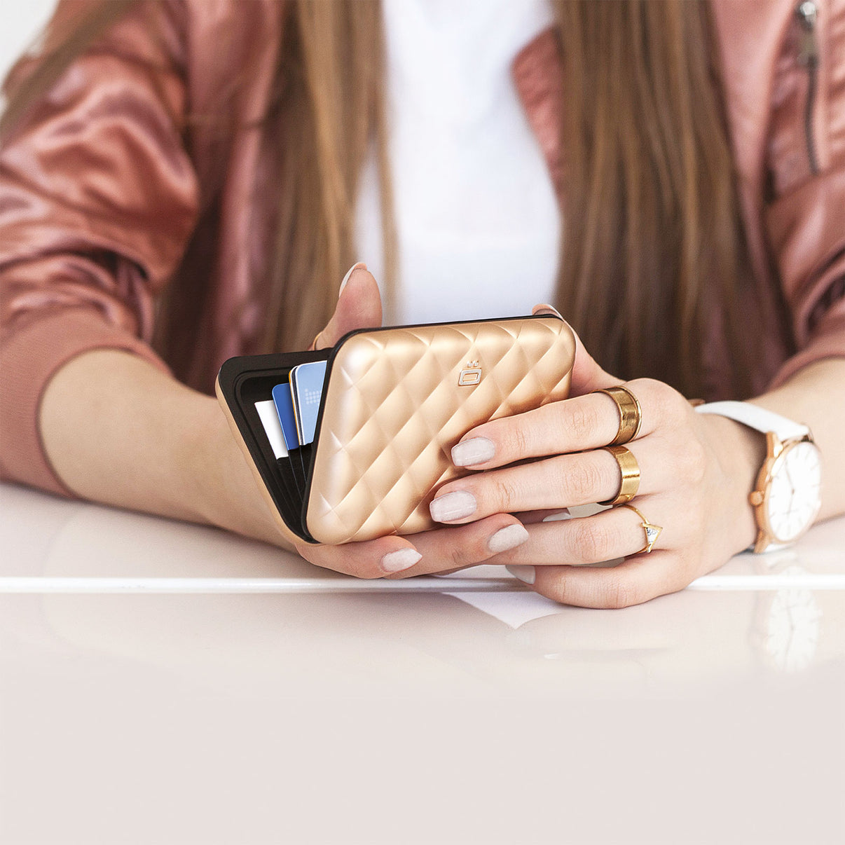 LADY CASE | Rose Gold